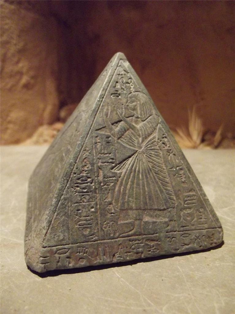 Egyptian statue Pyramid / Pyramidion featuring the sun god Ra