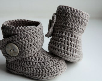 Crochet uggs pattern | Etsy