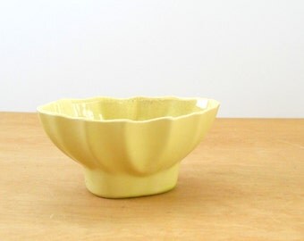 Chartreuse planter | Etsy