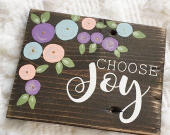 Pallet and reclaimed wood sign maker by LynnDiDesign on Etsy