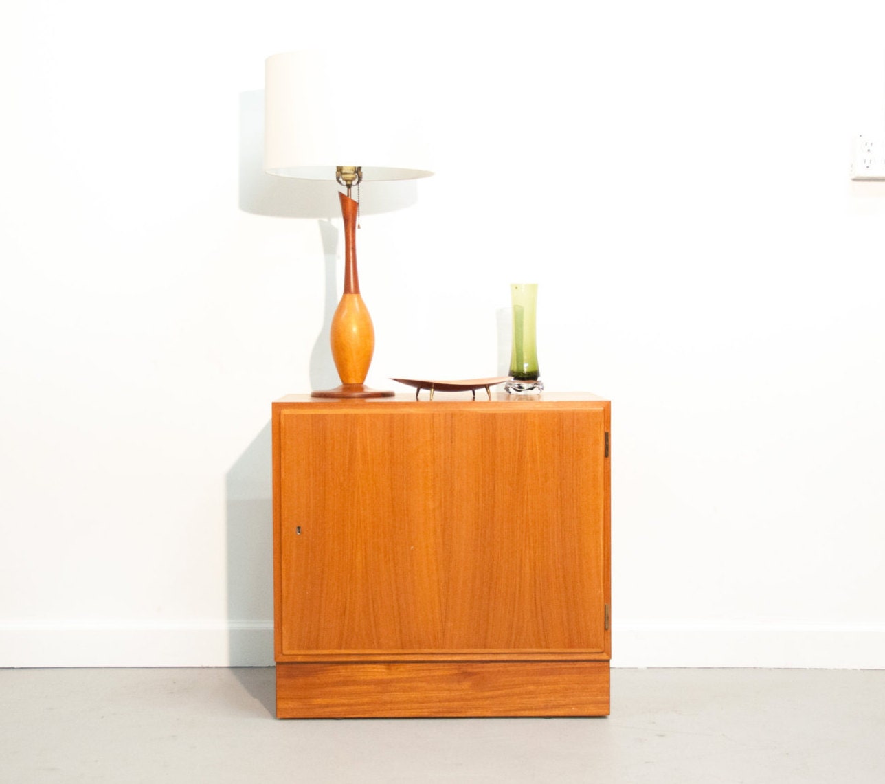 Poul Hundevad Mini Cabinet w/ Locking Door – Credenza – Nightstand ... Poul Hundevad Mini Cabinet w/ Locking Door – Credenza – Nightstand ...