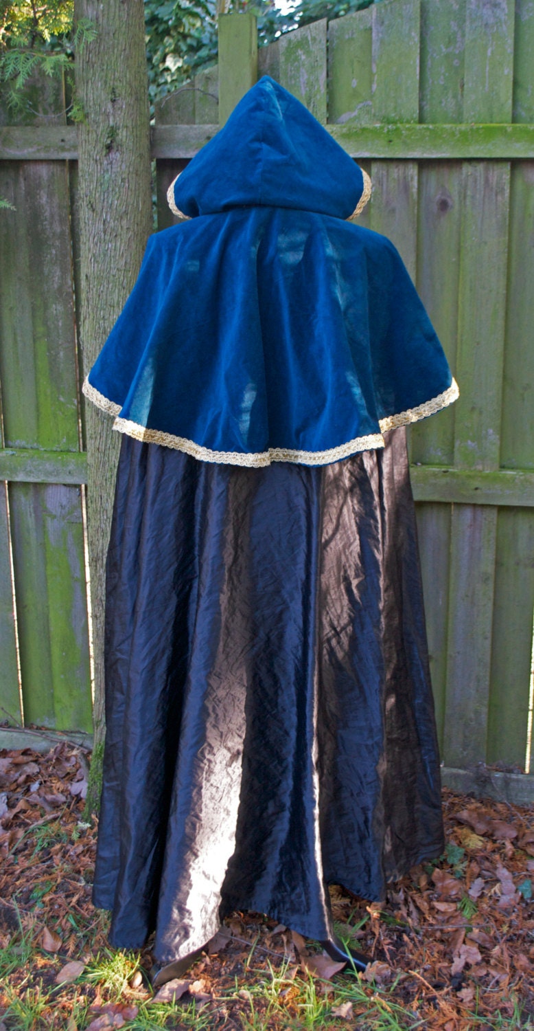 Two Layered Cloak // 2 tiered teal turqoise by TheDaydreamDuchess