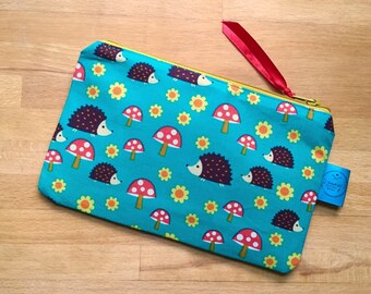 Hedgehog phone case | Etsy