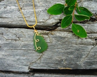 Items similar to Leaf Necklace Green Jade Necklace Antique Bronze ...