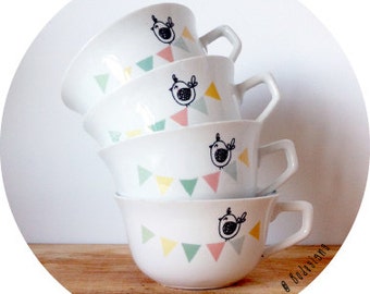 Items similar to A little bird bunting on Etsy