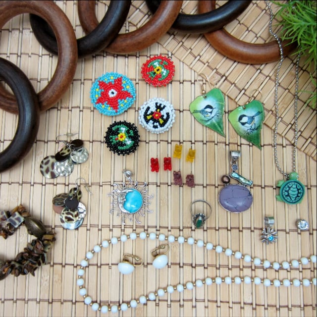 Handmade Creations & Vintage Items by CREATIONSbySabine on Etsy