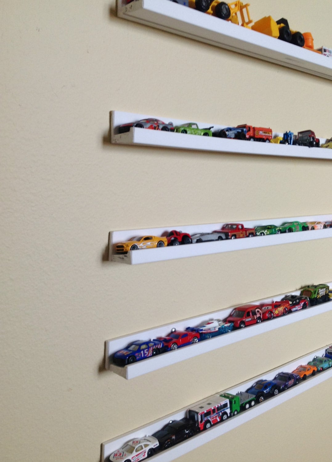 Hot Wheels/Box Cars Shelves Storage Set of 5 Box cars Storage