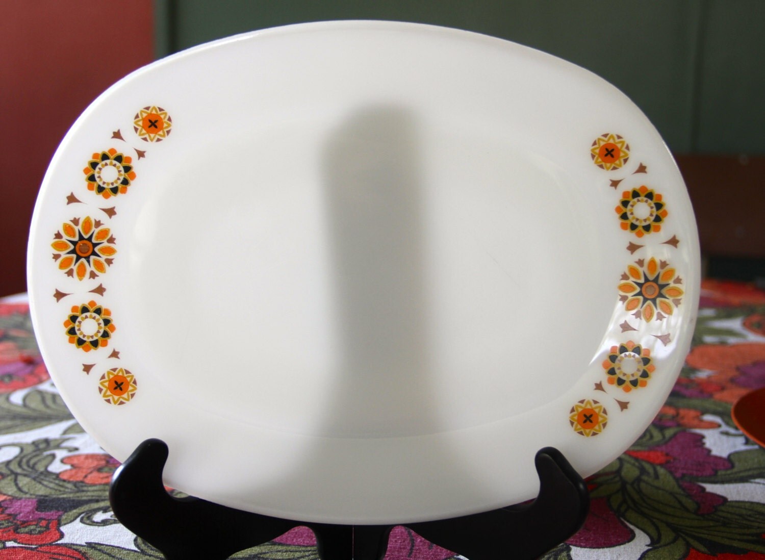 Vintage JAJ Pyrex large oval dinner / steak plates or serving platter ...