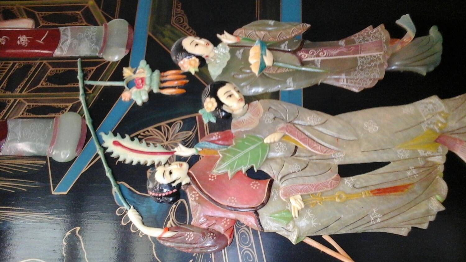 ANTIQUE JAPANESE PARAVAN, room divider featuring three dimensional hand ...