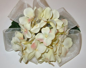 Hydrangea hair clip | Etsy