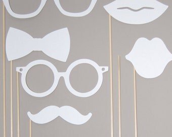 Kissing booth prop | Etsy