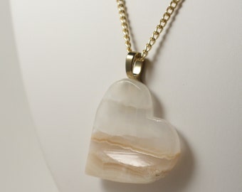 Alabaster necklace | Etsy