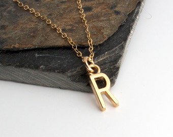 Letter r necklace | Etsy