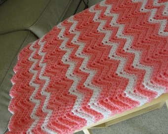 Items similar to Crochet Baby Blanket Chevron Ripple Blanket Super ...