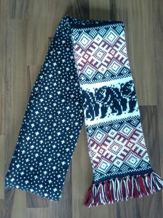 Items similar to Woolen knitted scarf. Winter scarf, unisex, gift for ...