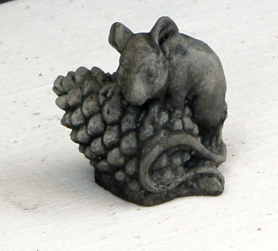 Mini Mouse Garden statue Cement Figure Concrete Sculpture