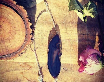 Items similar to Hand Drilled Forest Green Agate Slice Necklace on Etsy