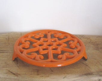 Cast iron trivet | Etsy