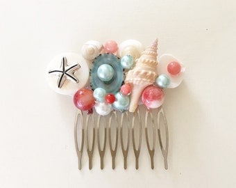 Items similar to Bridal Comb of Sea Shells & Pearls- Beach Wedding Hair ...
