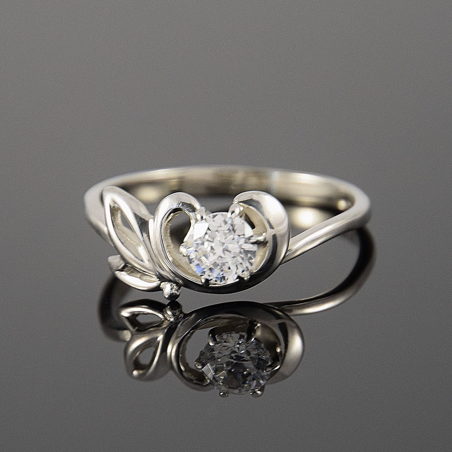 Tiny ring Elegant ring Dainty ring Delicate ring Small