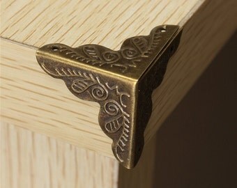 Items similar to WELL CORNERED / Wall corner protector on Etsy