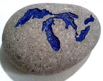 Beautifully engraved stone for home garden by ExpressiveStone