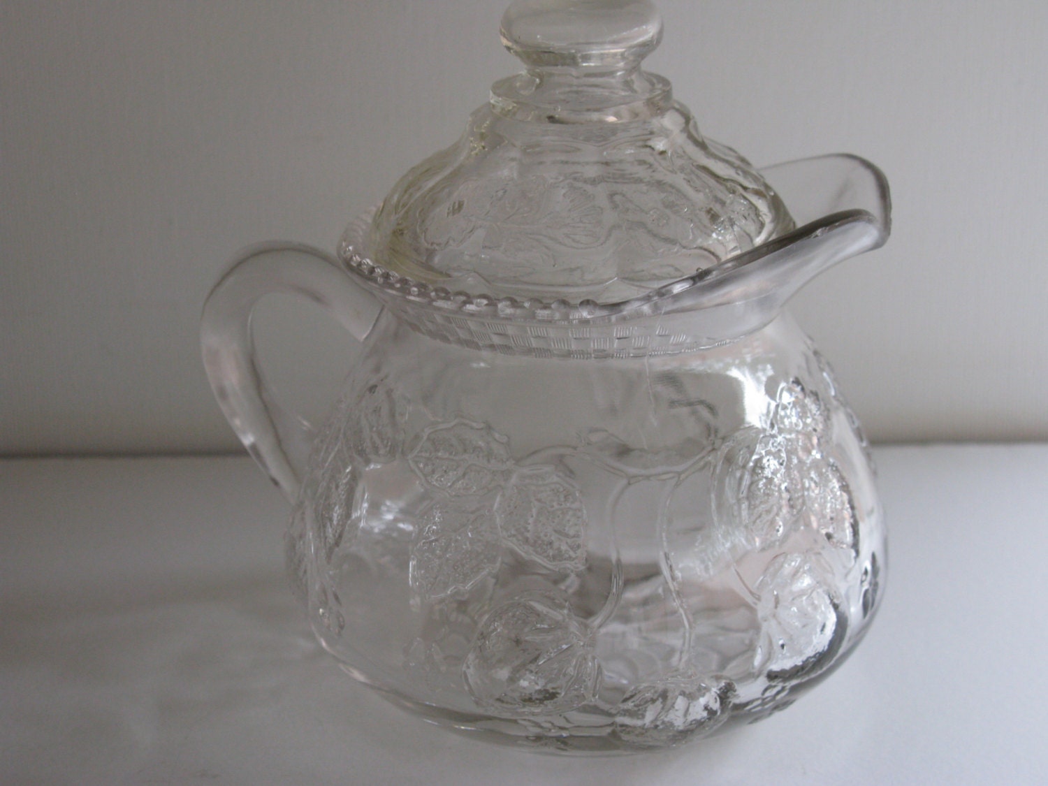 GLASS SYRUP PITCHER/ Clear Colored Glass/ Covered Pitcher/ Covered ...