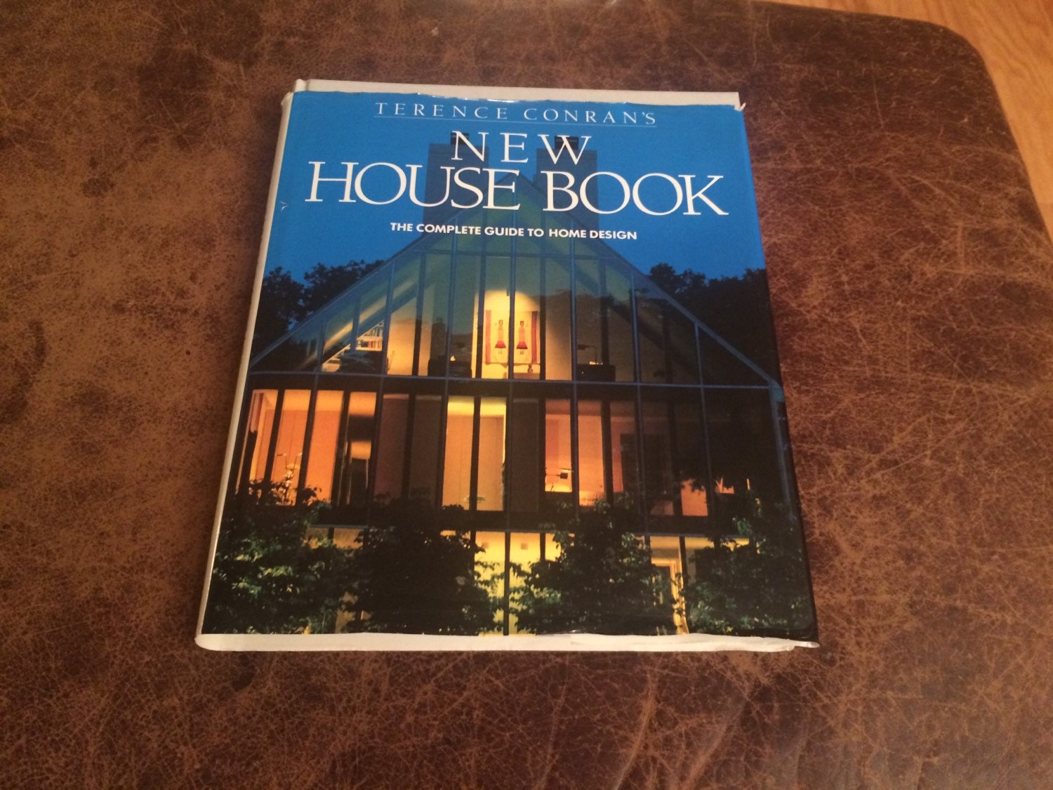 The new house book. Interior design reference book. Many great images ...