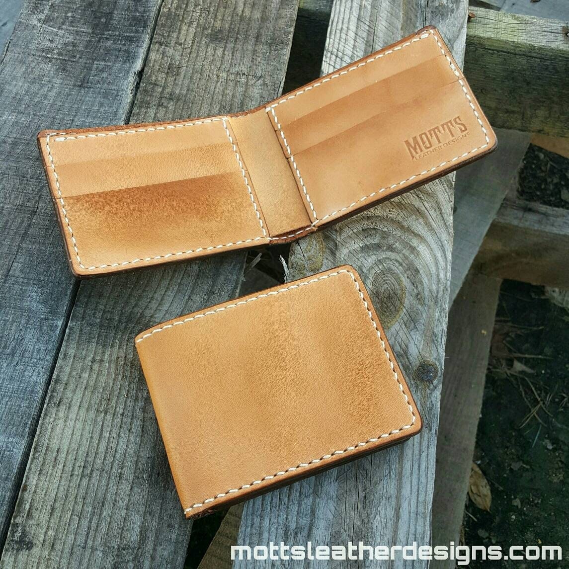 Handcrafted Legend Billfold in Natural Vegetable