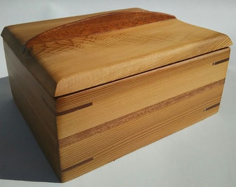 J B Deere Box Cedarcraft Sweetheart Vintage Cedar