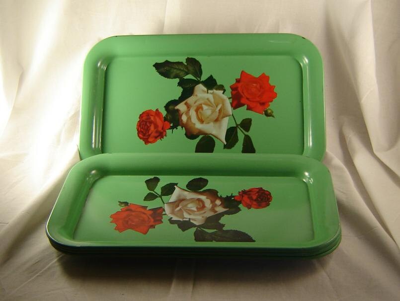 Vintage Metal Green and Red Rose Pattern Lap Serving Trays – (4) Four ...