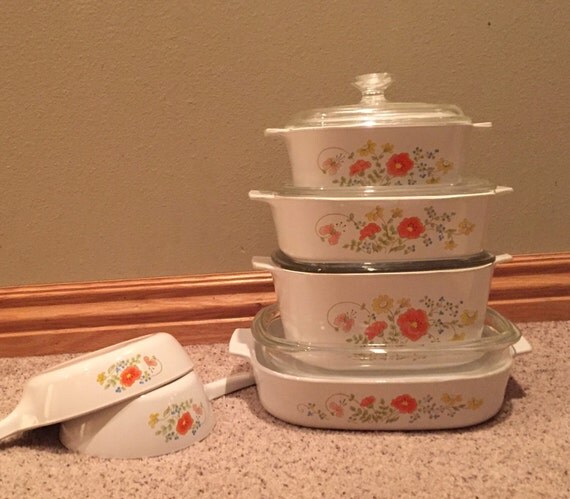 VINTAGE SET Corning Ware Casserole Dishes & by YeahBabyVintage
