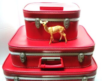 A Junque Gypsy Wagon Full of Really Cool VINTAGE by JunqueGypsy