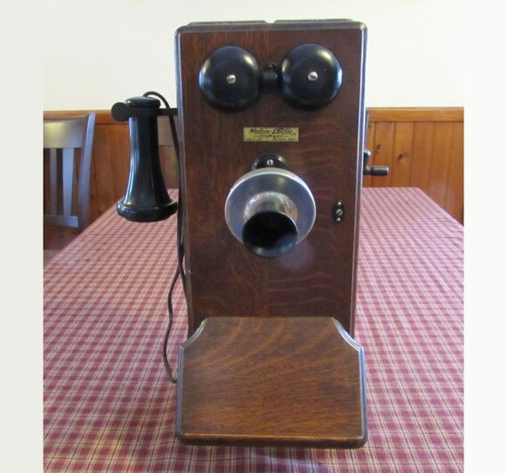 Antique 1913 Western Electric Oak Wall Crank Ringer Telephone