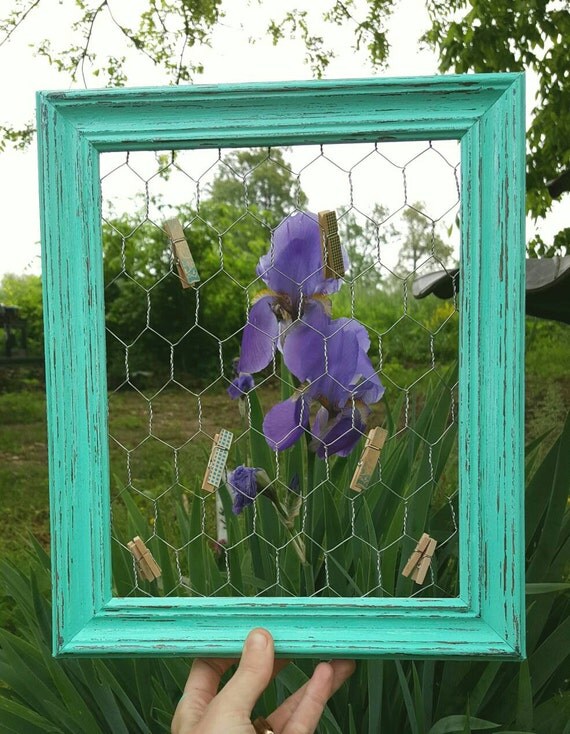 Distressed chicken wire frame Chicken wire by ThreeLeafsWoodworks