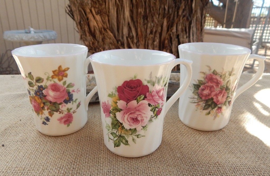 Royal Stuart Fine Bone China Coffee Mugs Made in England Royal Stuart Fine Bone China Coffee Mugs Made in England
