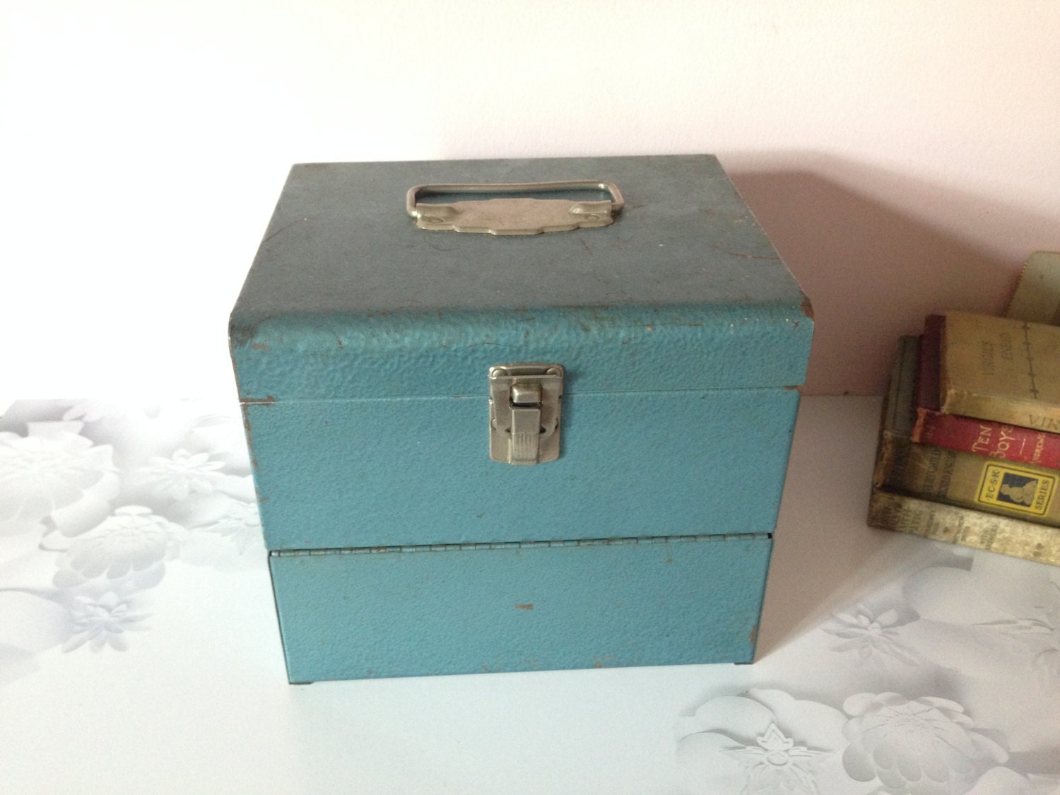 INDUSTRIAL METAL STORAGE Box, Vintage Logan Deluxe 8mm Film Reel Movie ...