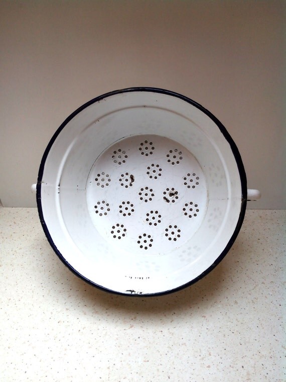 Vintage enamel colander strainer berry bowl rustic kitchen