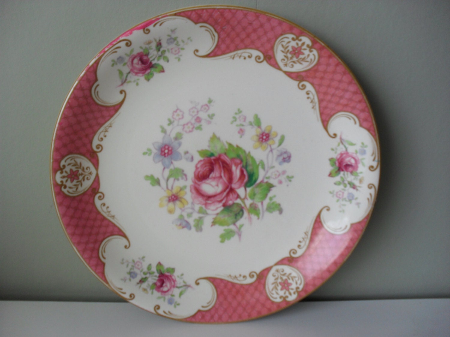 MYOTT Collectors Plate Vintage Floral China Plate Cream & Pink Cottage ...
