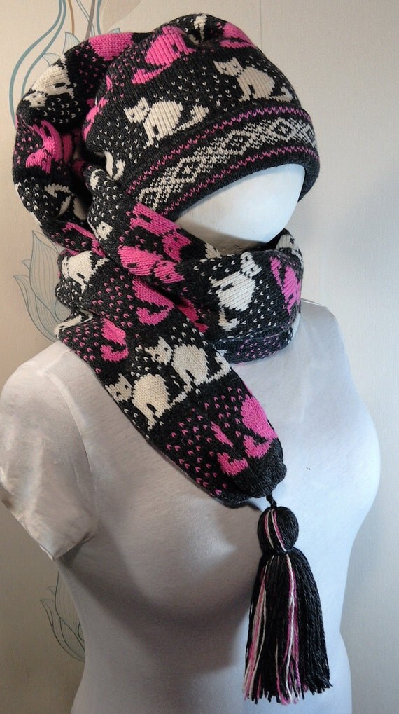 Super Long stocking cap with cat pattern and long tail for