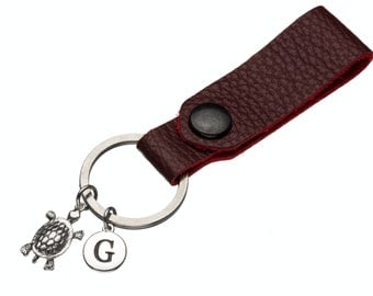 Items similar to Turtle keychain, tortoise keychain, silver keychain ...