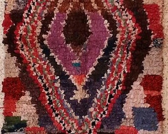 Rag rug from Morocco called boucherouite berber by BOUCHEROUITE