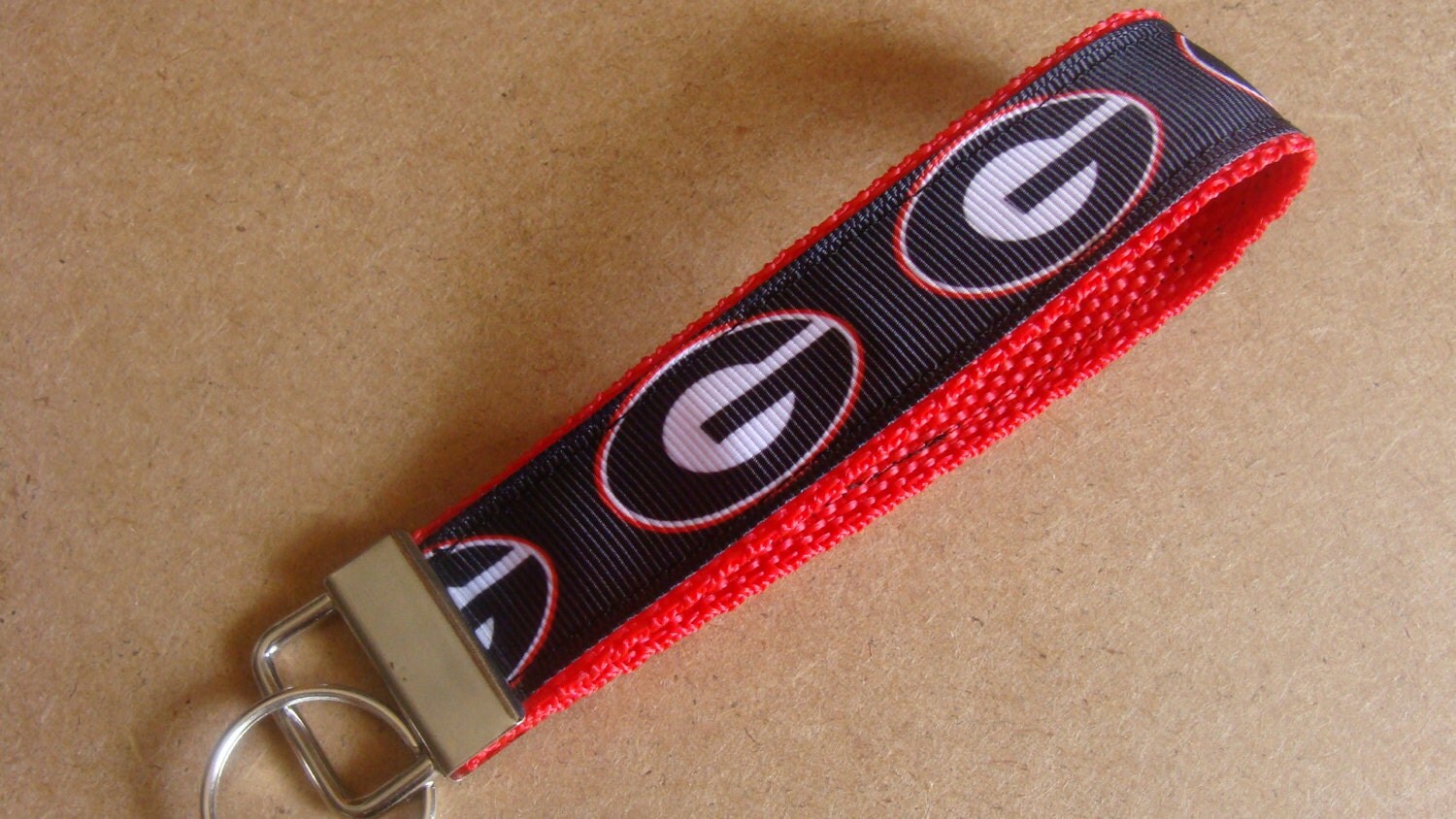 Georgia Bulldogs Key fob // Bulldogs keychain // Georgia