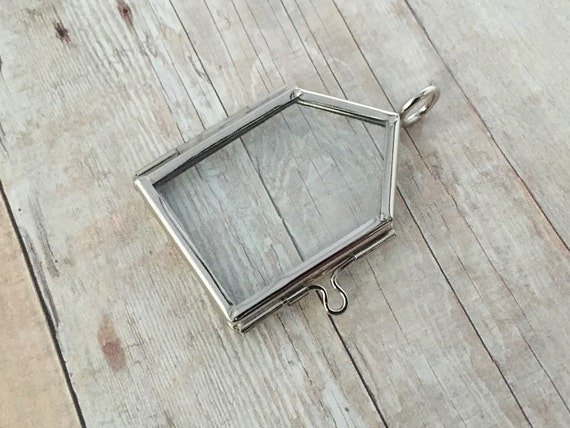 Silver House Double Sided Glass Frame Pendant Memory Hinged