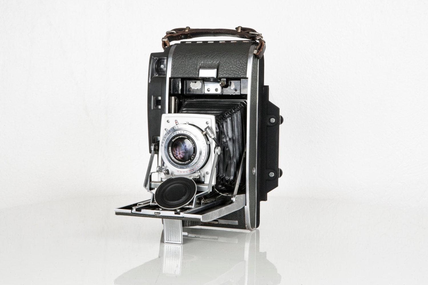 Polaroid 110A 4x5 Rangefinder Conversion in MINT Condition