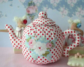 Tilda Boat Applique Quilt. Seaside Collection. Beach by SewnJoys