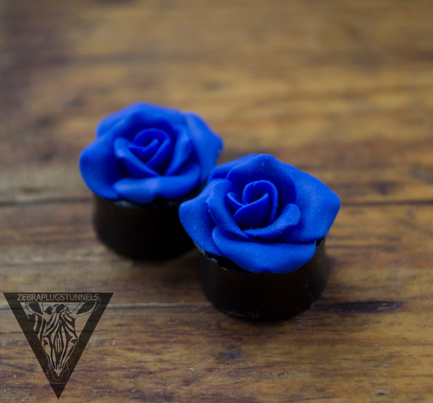 Blue Rosebud flowers plugsWedding gaugesBride