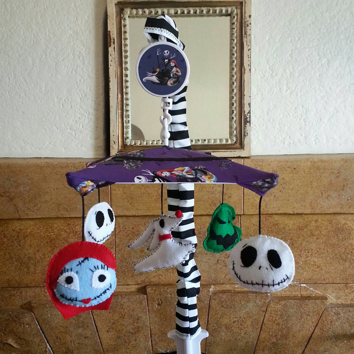 Nightmare Before Christmas Crib Mobile 5 figures