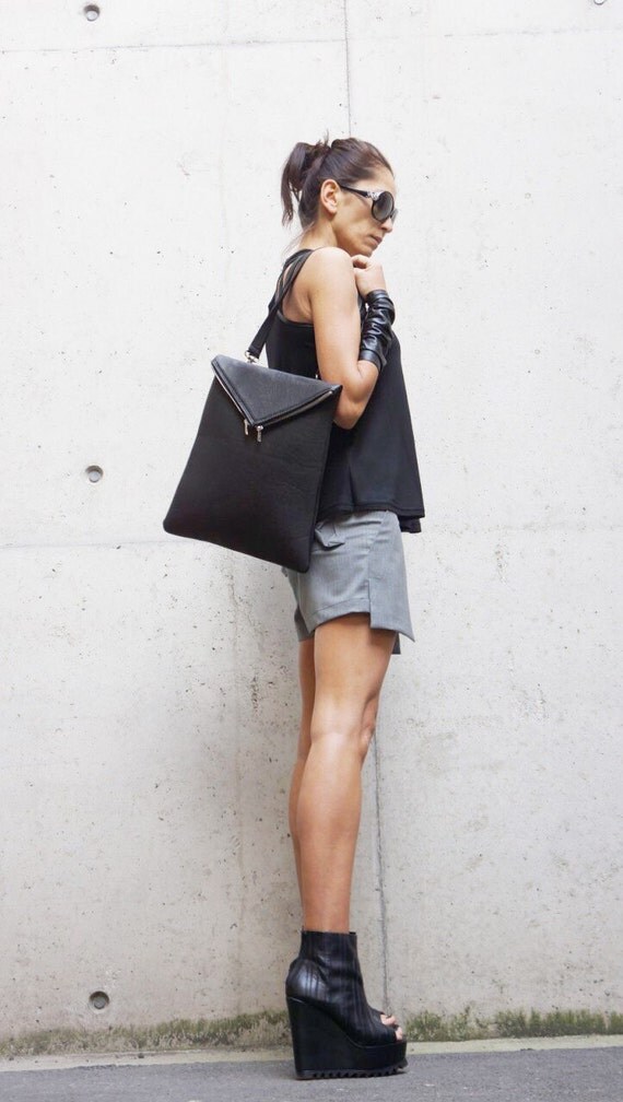 NEW Genuine Leather Black BackPack / High Quality by Aakasha