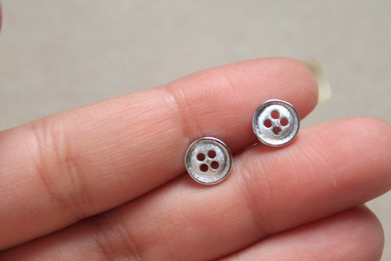 925 Sterling Silver Button Earrings/Stud Button by SusVintage